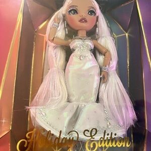 L.O.L. Surprise! | Toys | Rainbow High Roxie Grand Rainbow High Holiday ...